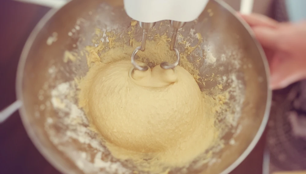 Flaumiger geht’s nicht mehr – unser Butter-Striezel